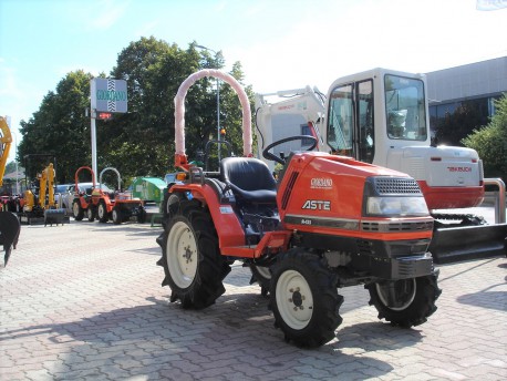 TRATTORINO USATO KUBOTA ASTE A-155 - PARI NUOVO